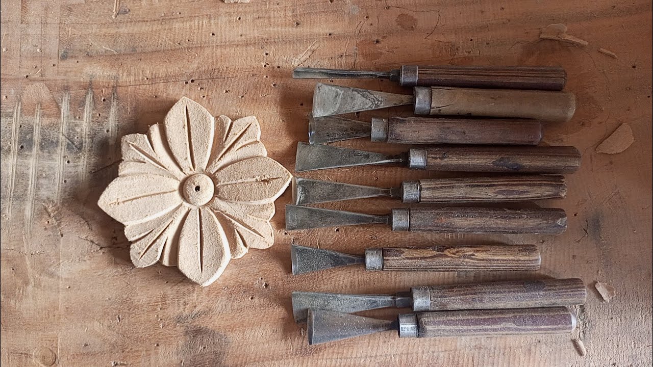 easy carving flower design// new carving design - YouTube