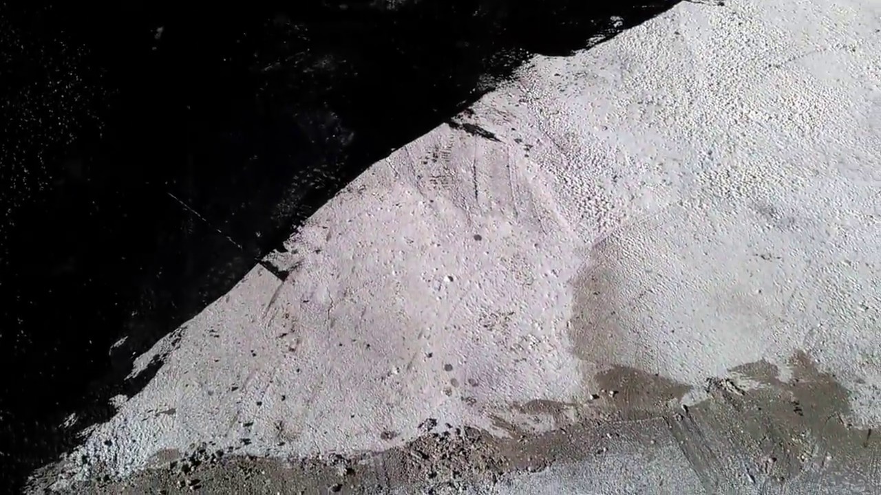 CUBRIR UN TECHO CON EMBULCION ASFÁLTICA O BREA PARA PONER MEMBRANA ...