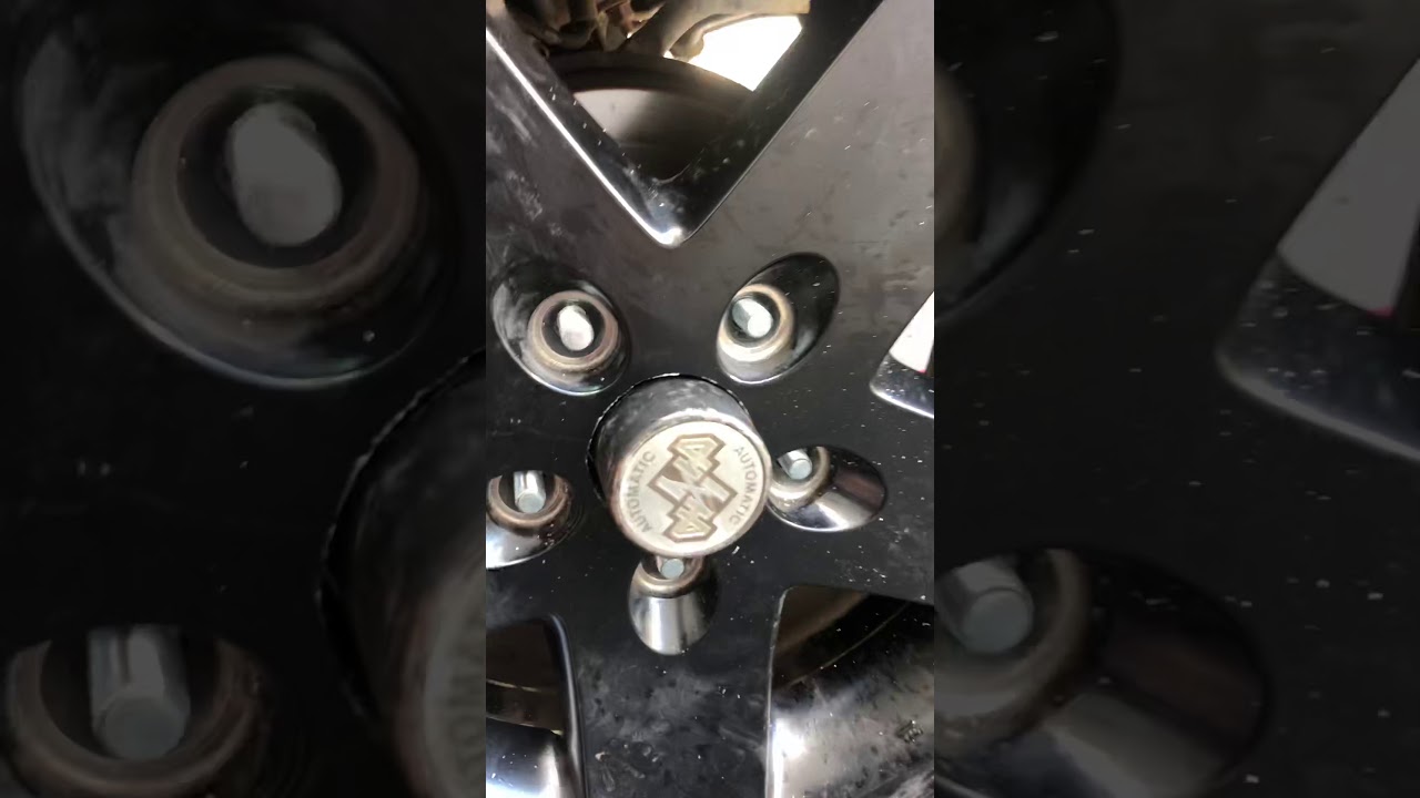 Jeep wheels on the 4x4 Ranger completed - YouTube