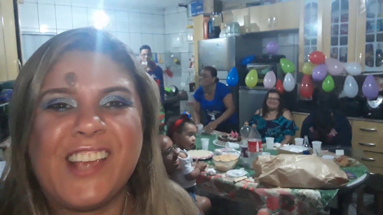Pryscilla fez 27 anos... - YouTube