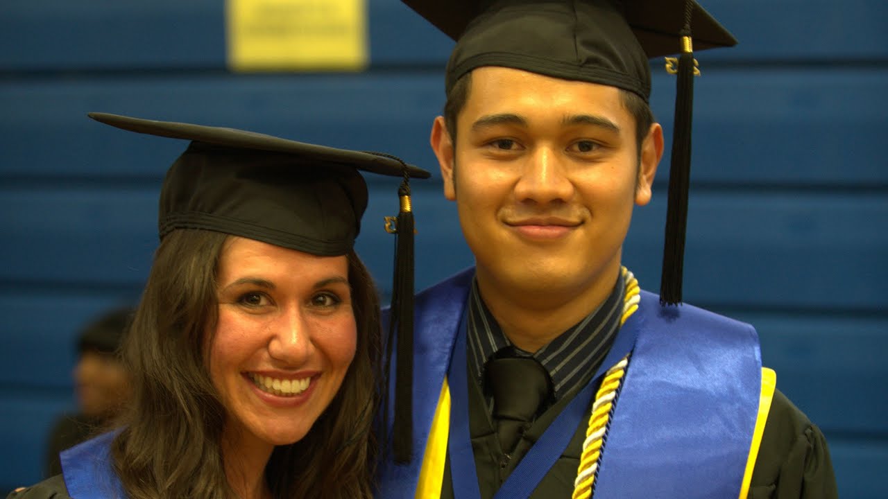 Berea College's 2013 Commencement... in five minutes - YouTube