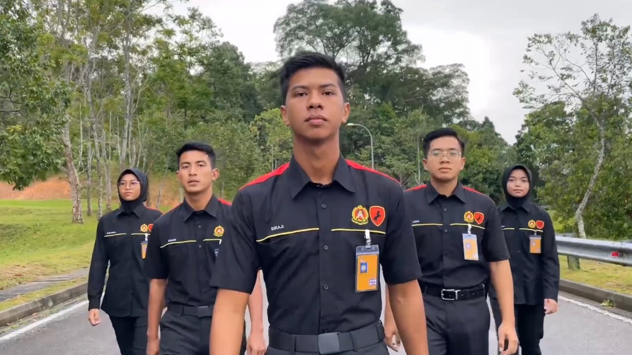 EQUINE SQUAD 13 : EMPOWERING THE FUTURE LEADER - YouTube