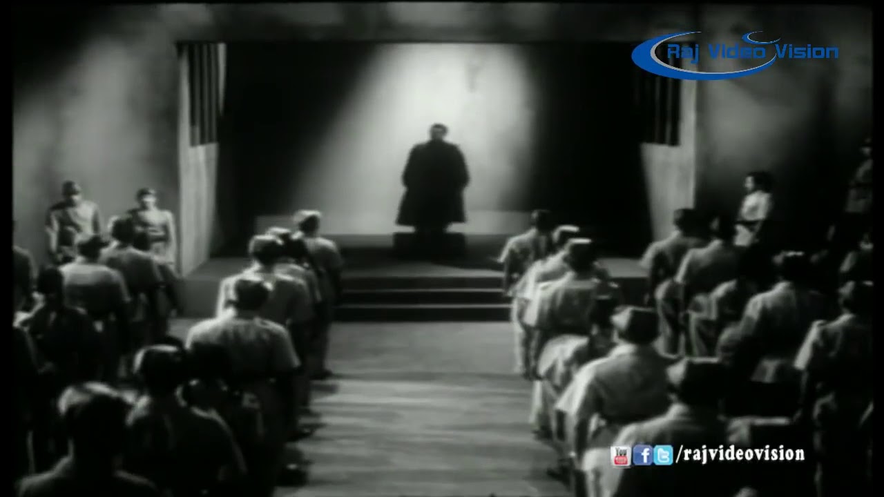 Vallavan Oruvan Manohar best scene 60s - YouTube