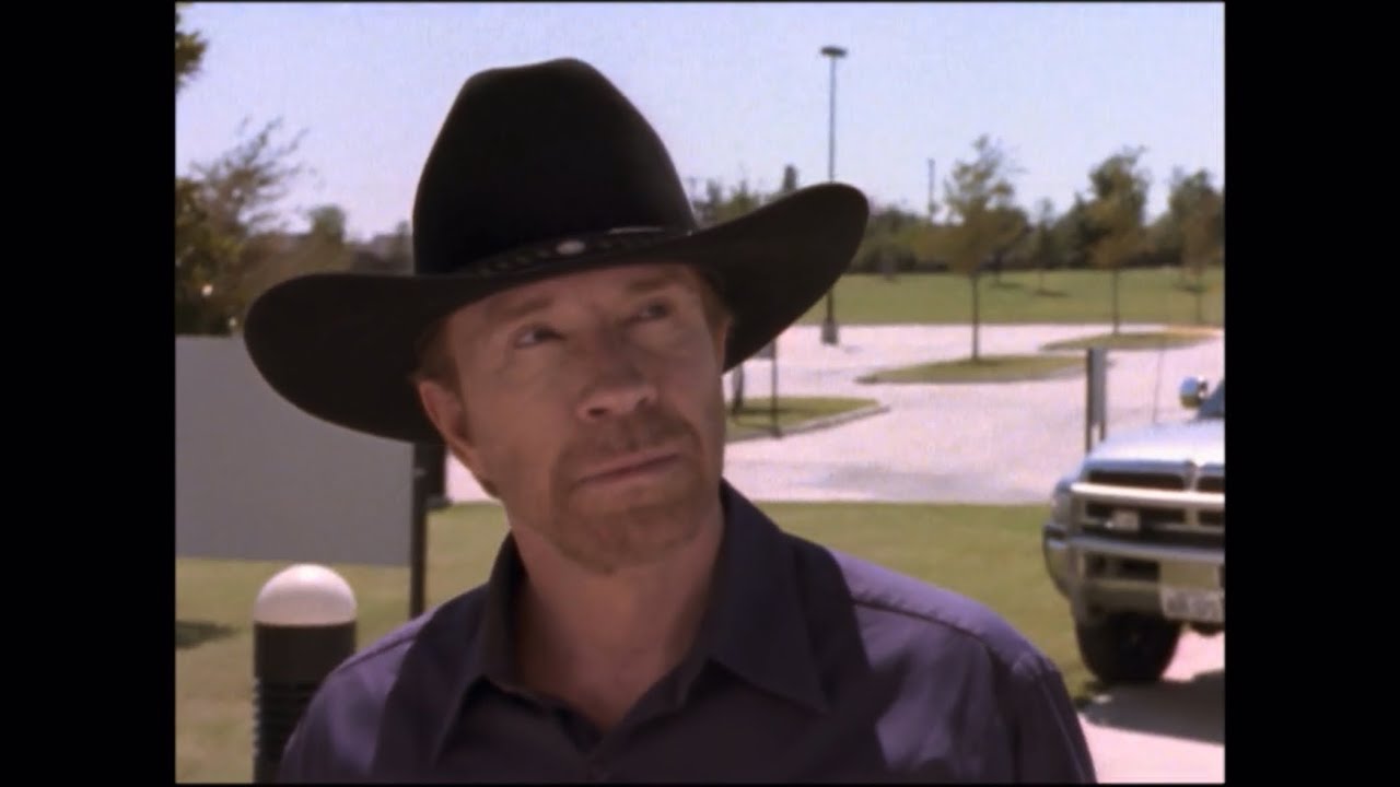 Walker Texas Ranger | Full Recovery Fight - YouTube