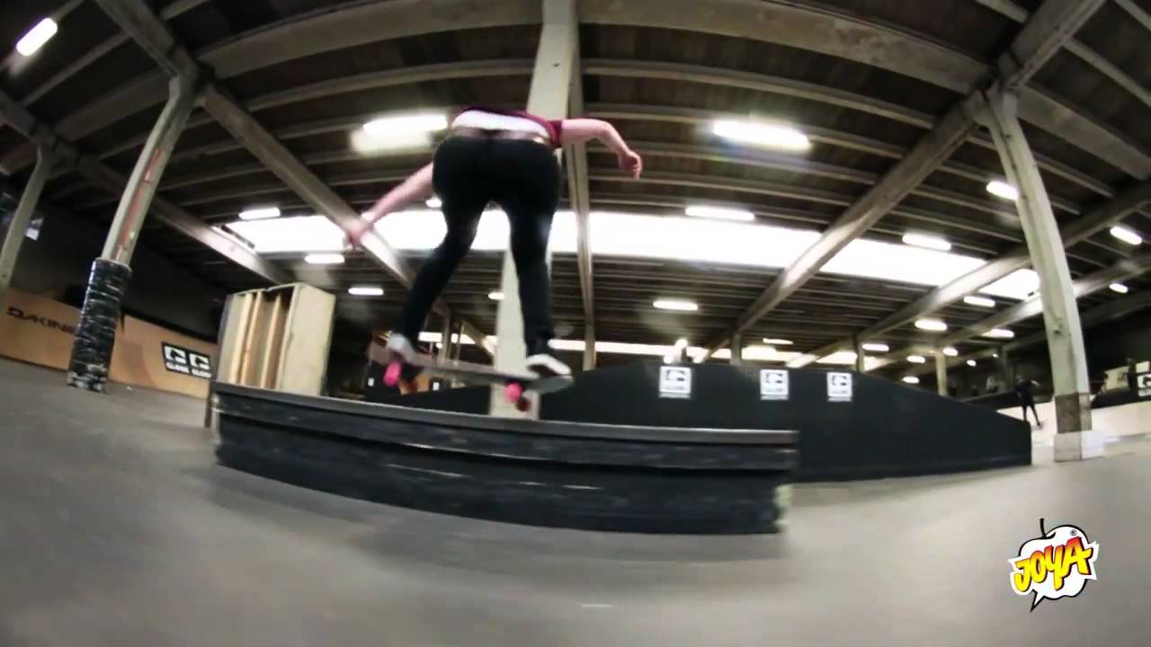 JOYA® presents: Evelien Bouilliart and the Feeble Grind - YouTube