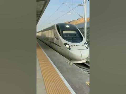 BADAI PASIR VS KERETA CEPAT CRH5G China ? - YouTube