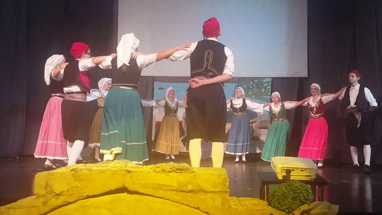 Η ΕΣΤΊΑ ΠΑΡΆΔΟΣΗΣ ΧΟΡΕΎΕΙ "ΠΑΤΜΟ" ΣΥΡΤΟ, ΚΟΥΤΣΟ,ΛΥΡΟΤΣΑΜΠΟΥΝΟ,ΣΟΥΣΤΑ ...
