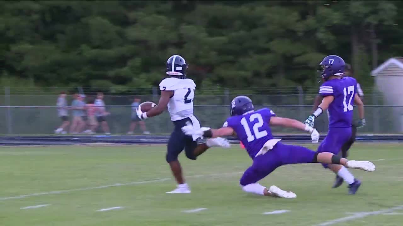 Douglas Freeman tops James River 34-10 - YouTube