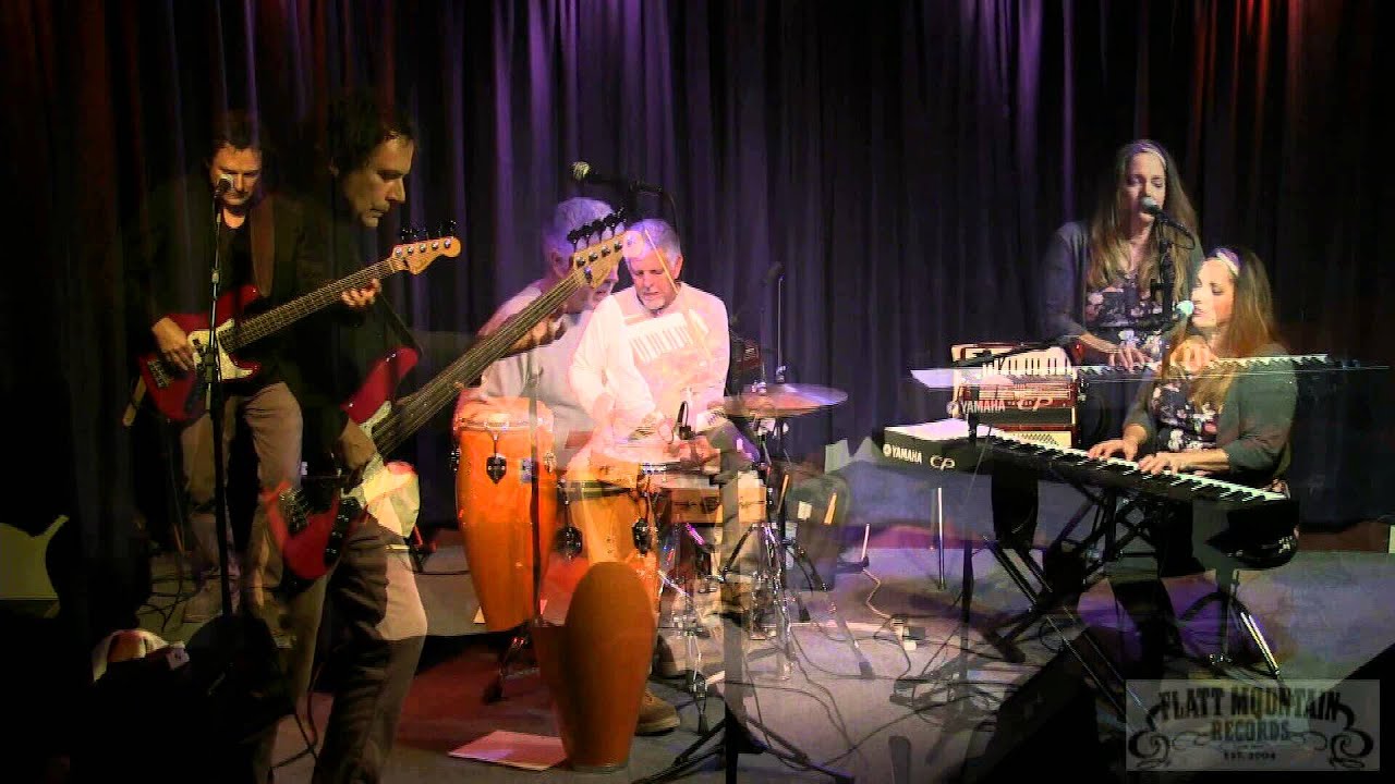 Randy's Pickin' Parlor: The Beth McKee Trio - YouTube