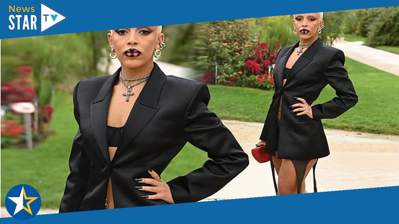 Doja Cat opts for a gothic ensemble in black blazer and dramatic make ...