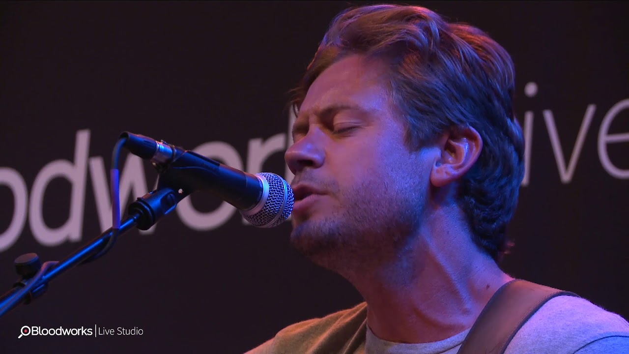 Brandon Lay - Wilder Horses (BULL 98.7) - YouTube