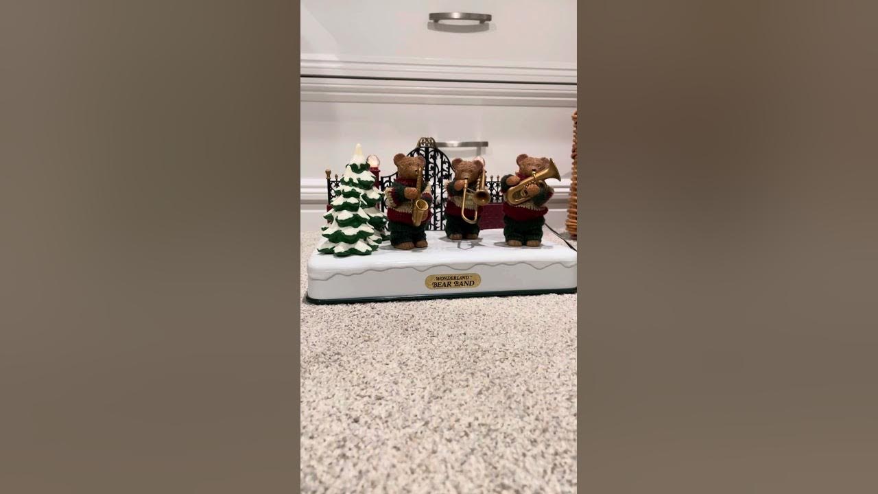 The Wonderland Bear Band by Christmas Fantasy plays all 12 Christmas ...