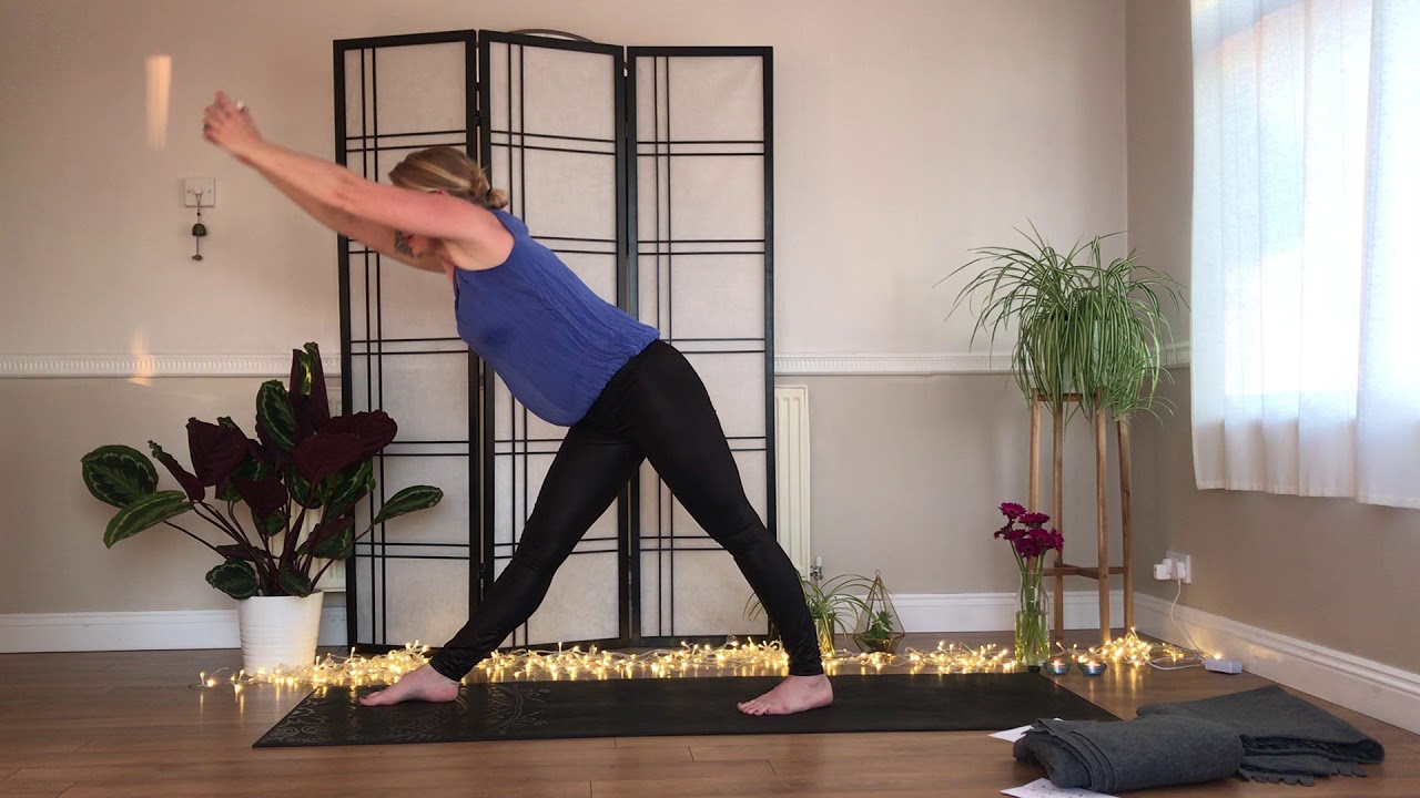 Gin yoga - YouTube
