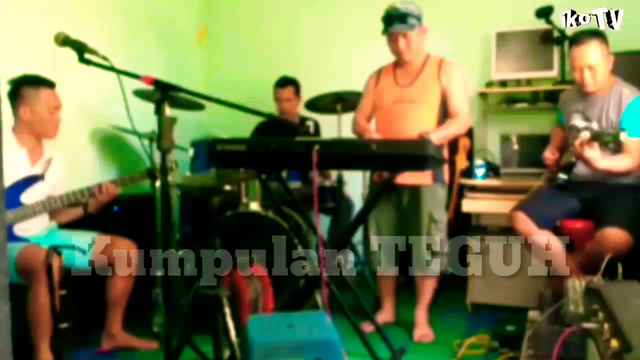 TEGUH Sedang arrangement intro untuk Single ke-3 | tmG Studio ~ ikoTV - YouTube