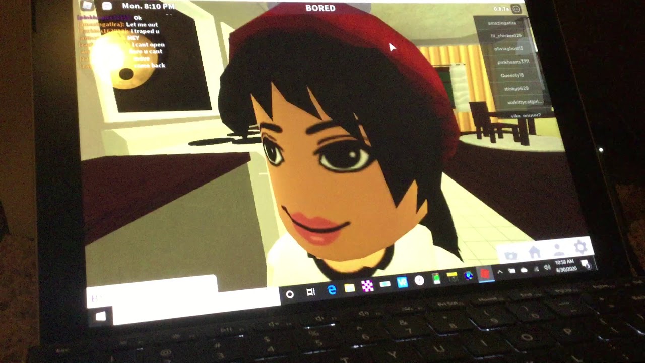 Playing Roblox Blocksburg and escape the hotel - YouTube