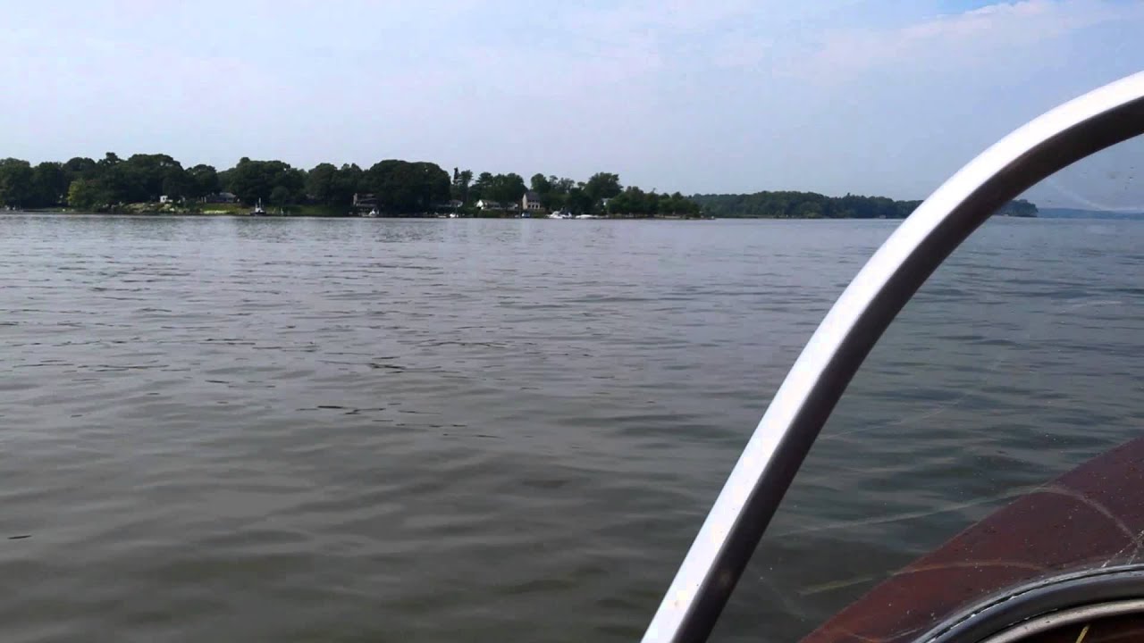 1963 Chris Craft 17.5 ft engine 283 V8 - YouTube