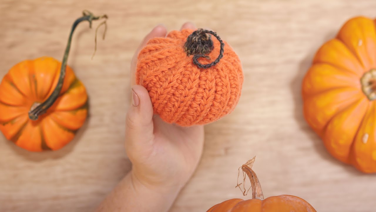 How to Crochet a Pumpkin | Mini Pumpkin Crochet Tutorial - YouTube
