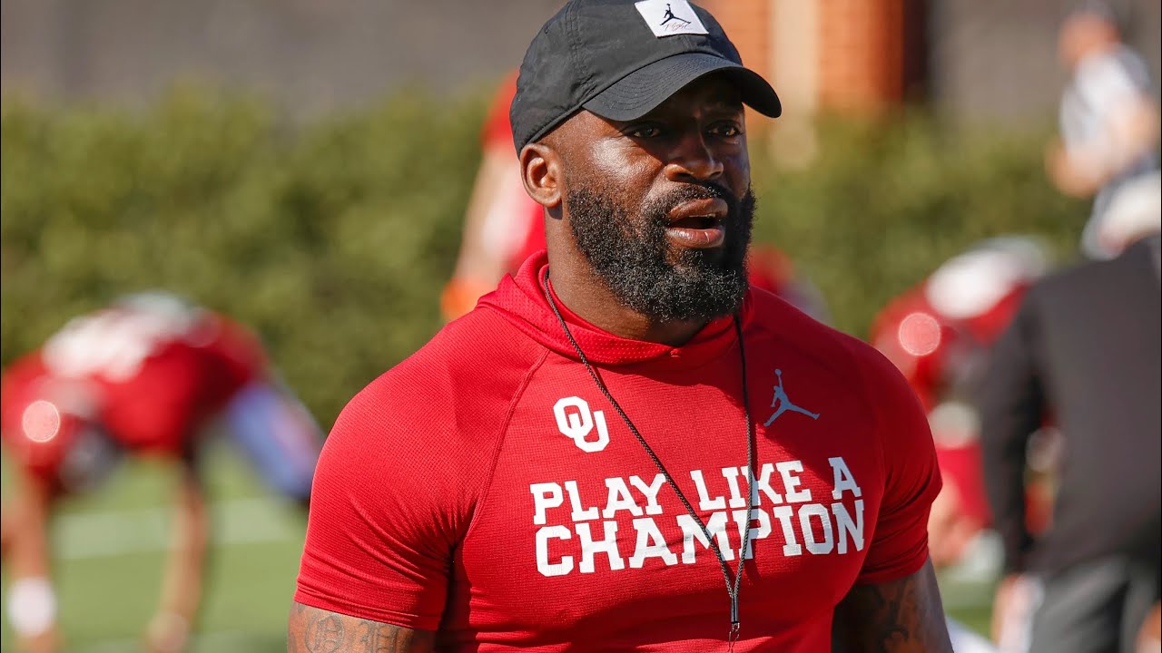 OU SOONERS: Yo Jay Valai, Take This Walk With Me Real Quick! - YouTube