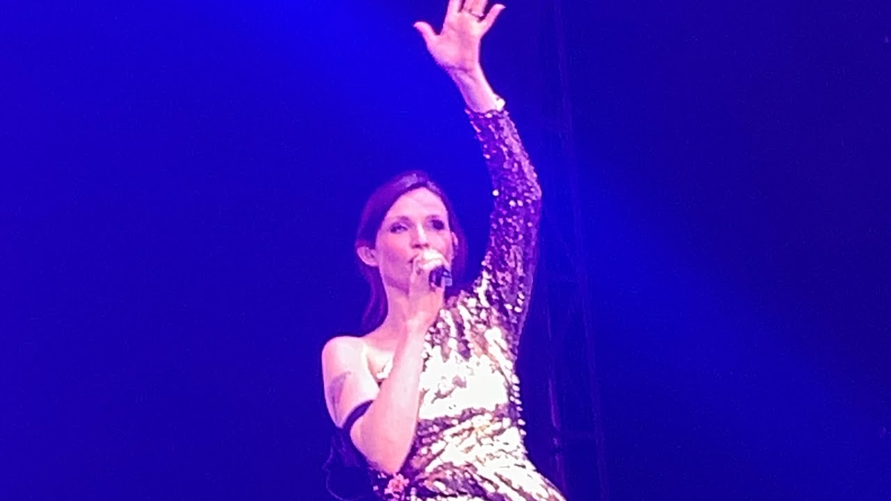 Sophie Ellis-Bextor - Crying at the Discotheque - Live @ Cardiff Pride ...
