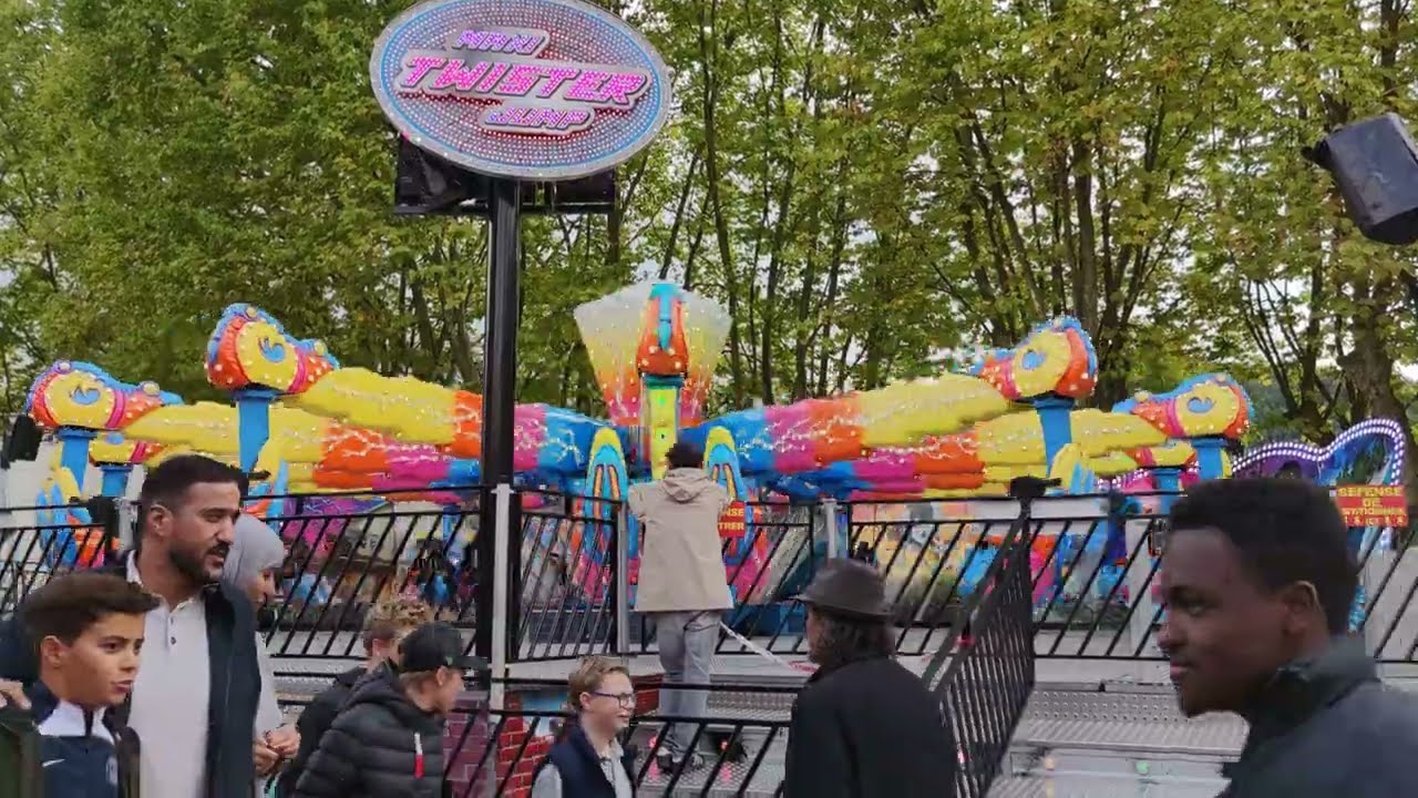 TWISTER MAXI JUMP - Fête d'Épinal 2022 / 4K - YouTube