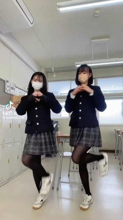 タイツjk tiktokダンス動画 黒タイツjk #タイツ#タイツjk#黒タイツ #jk #jkダンス #tiktok #ダンス動画 #制服 #女子高校生#jkブランド - YouTube