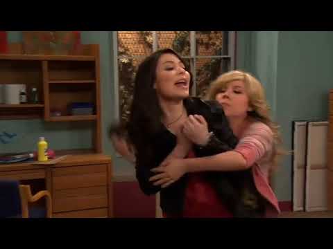 Sam Loves Freddie! | iCarly