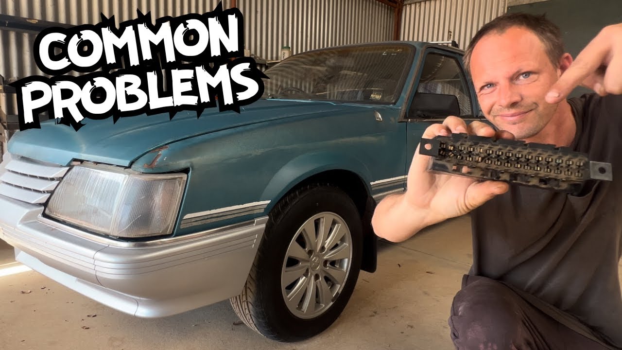 EASY FIX! VK commodore RUSTY BONNET and MELTED FUSE PANEL - YouTube