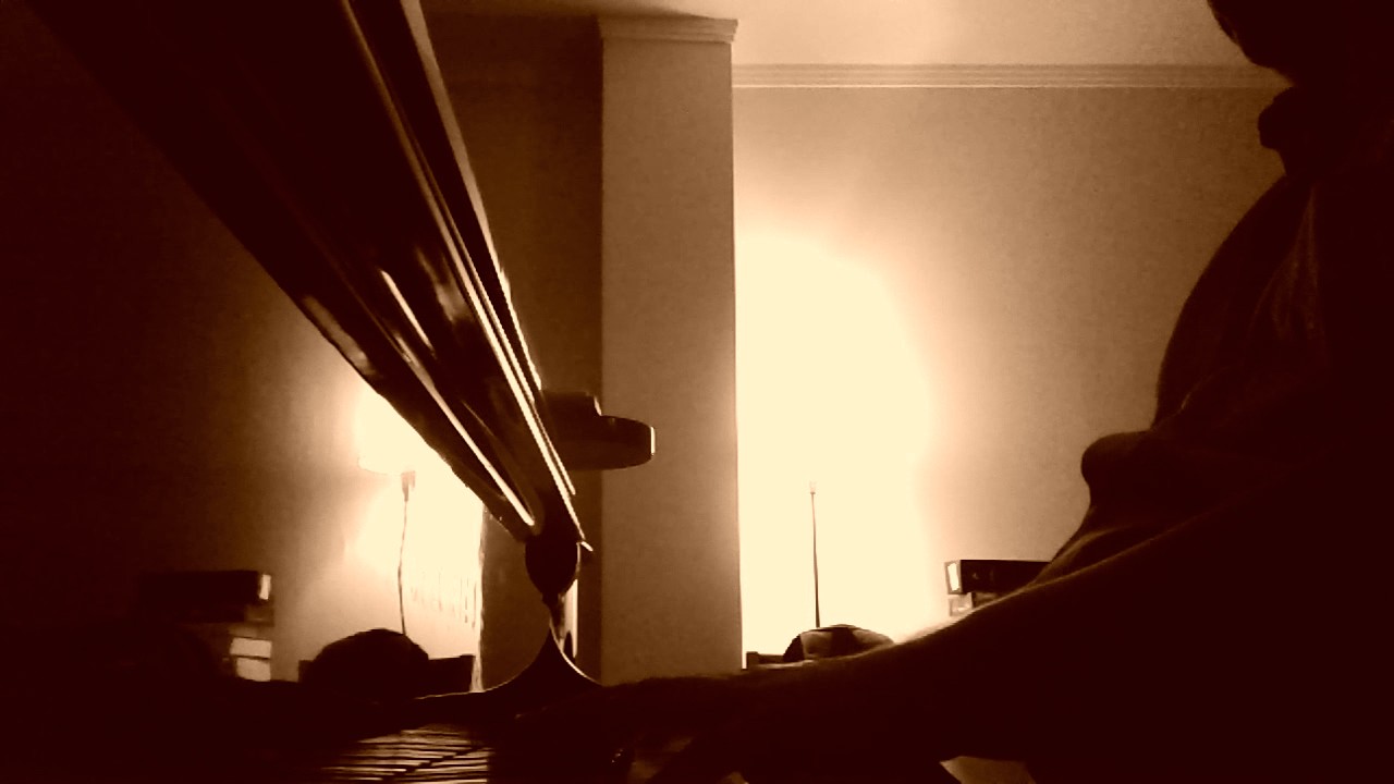Gilson da Silva Junior - segundo improviso para piano - YouTube