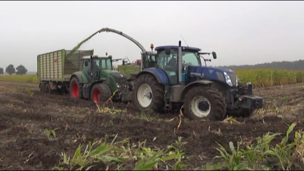 Maïs 2012 | Fendts vastgereden | New Holland T7 demo om te slepen ...