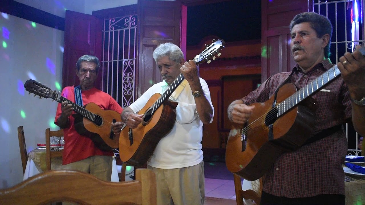 guantanamera song performed in Baracoa Cuba - YouTube
