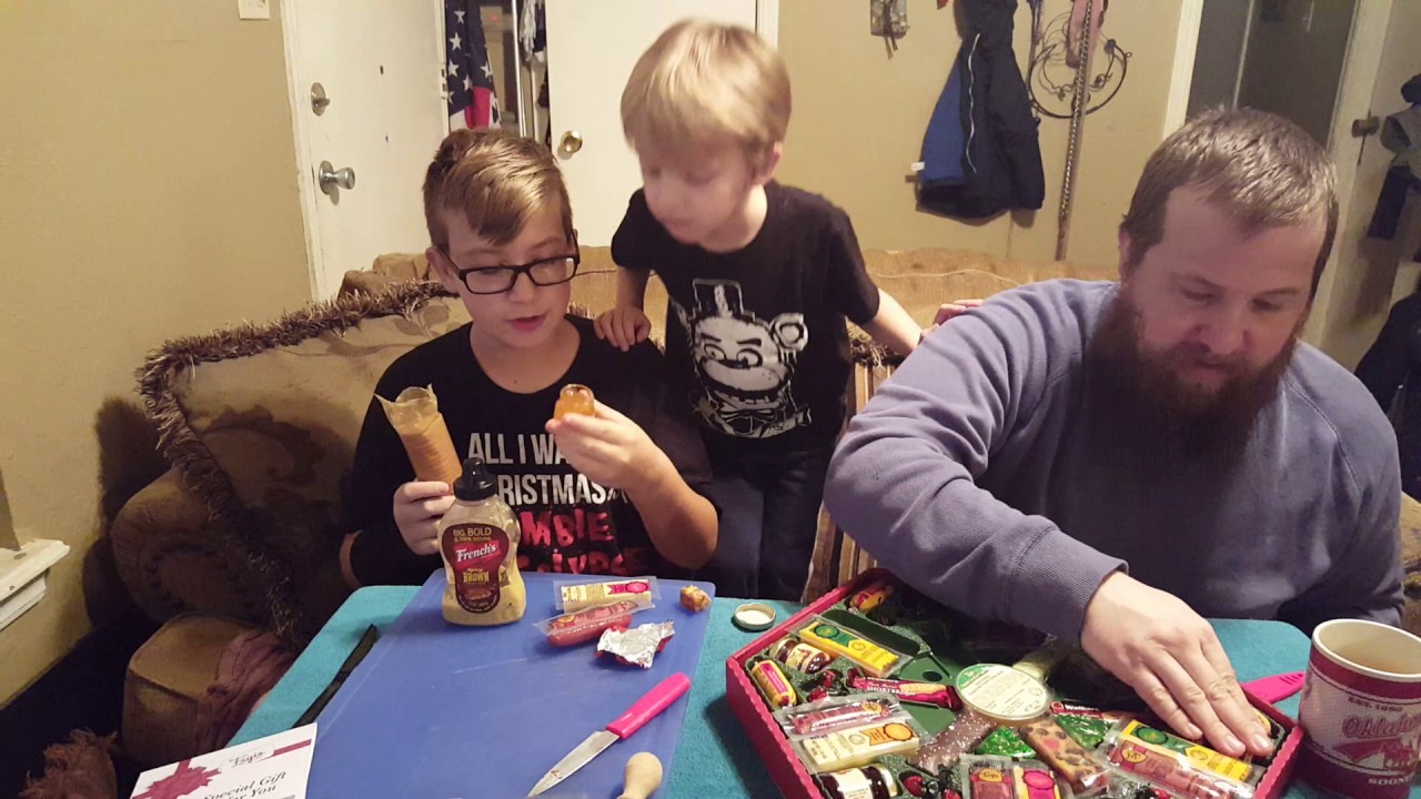 Figis.com Holiday feast unboxing and review - YouTube