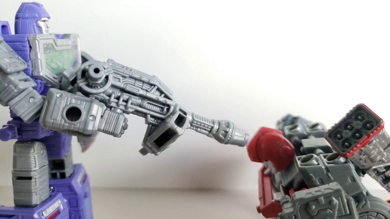 Transformers War For Cybertron Siege Stop Motion (Chromia and Ironhide ...