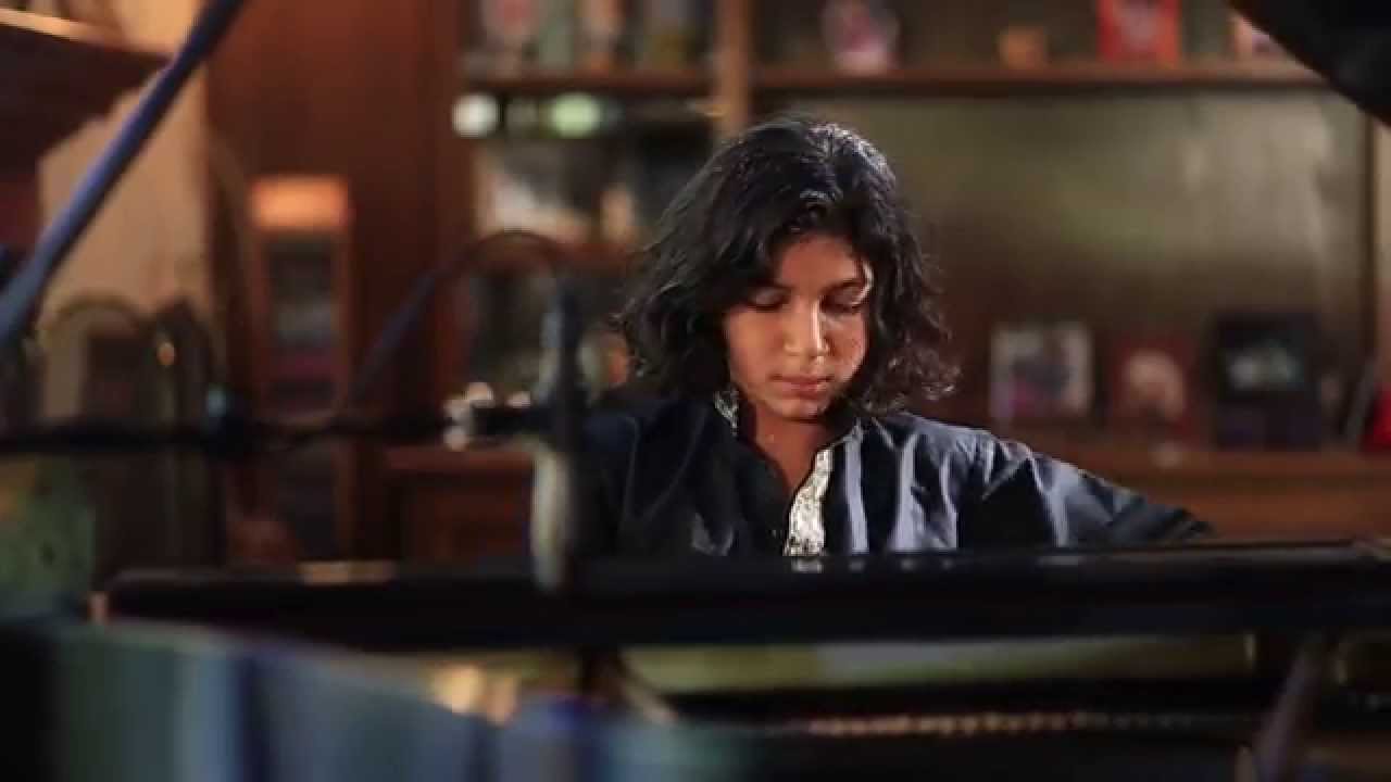 The Aarti - Om Jai Jagdish Hare - Performed by Jahan Raymond - YouTube