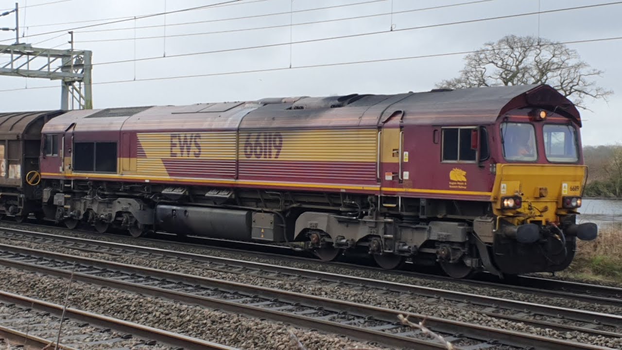 Class 66 No. 66119 passes Basford Hall Junction! - YouTube
