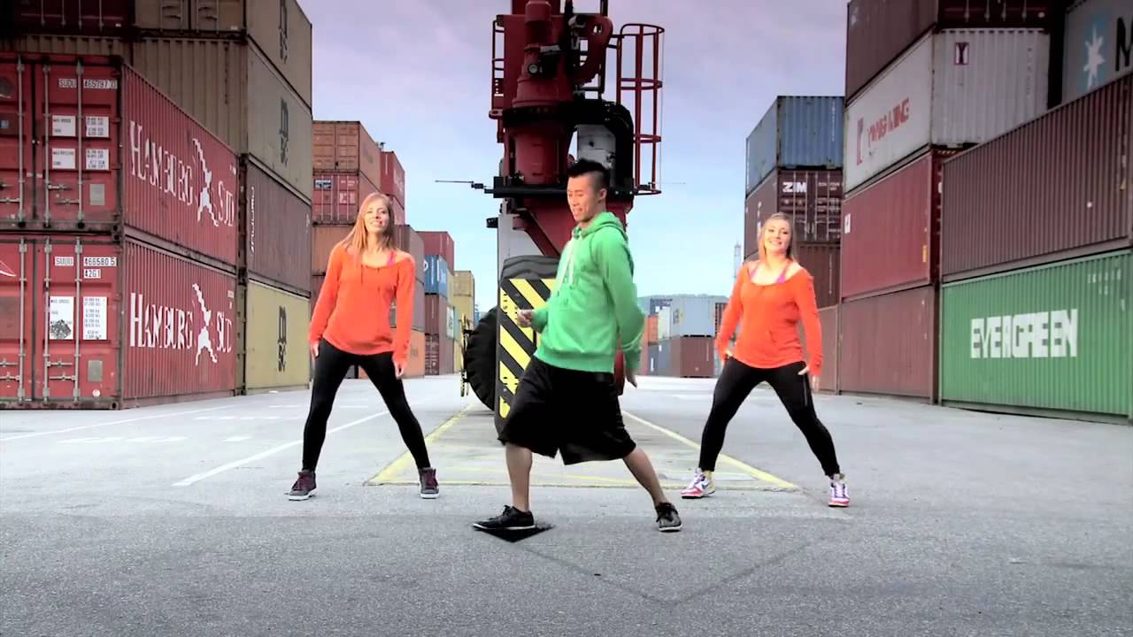 PLAYOKE DANCE - YouTube