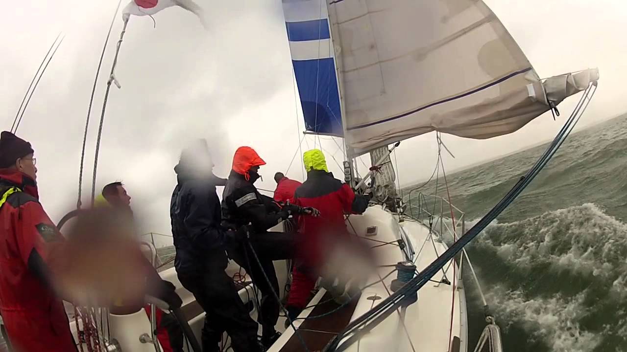 Chinese Gybe: Baveria 35 UnEdited - YouTube