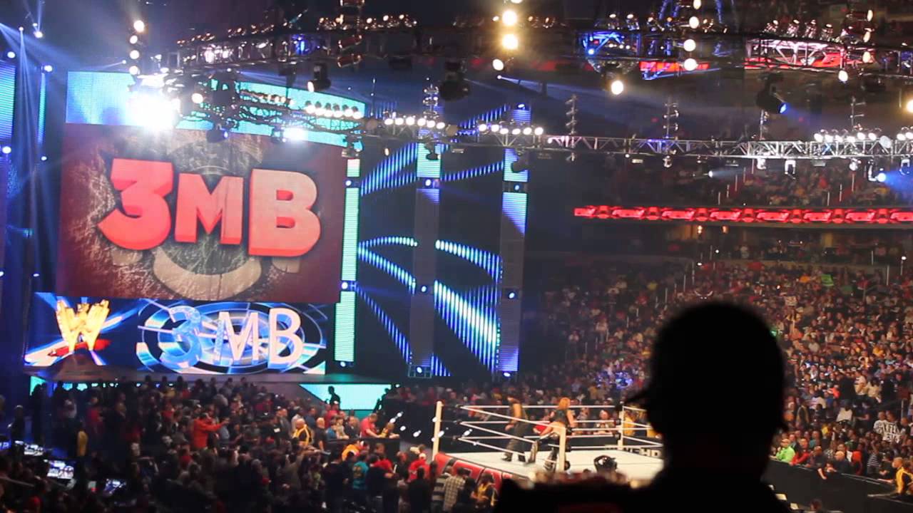 WWE RAW 3MB ENTRANCE LIVE 2013 - 04 - 01 - YouTube