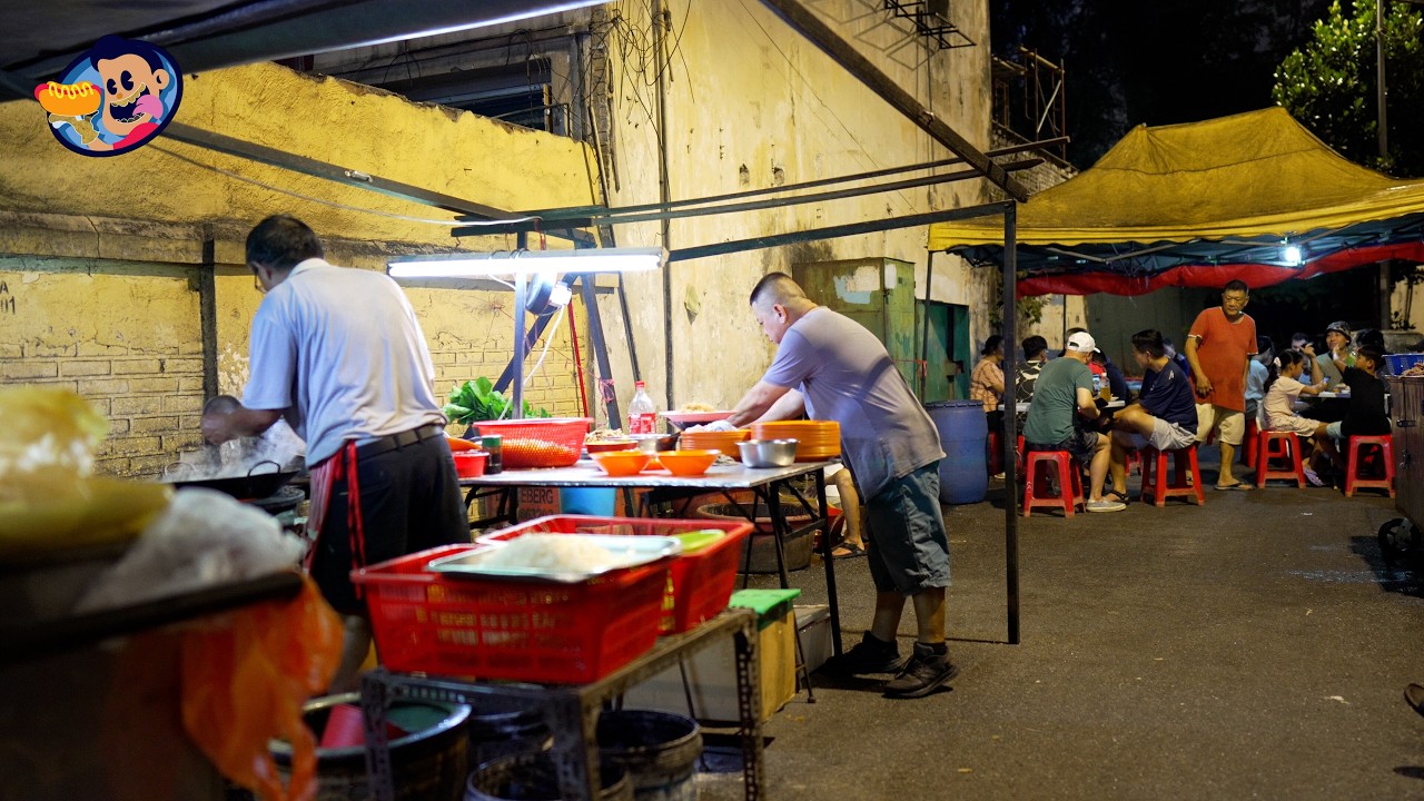 Grandpa’s Operate Back-lane Noodle Stall Through Two Generations! 60 ...