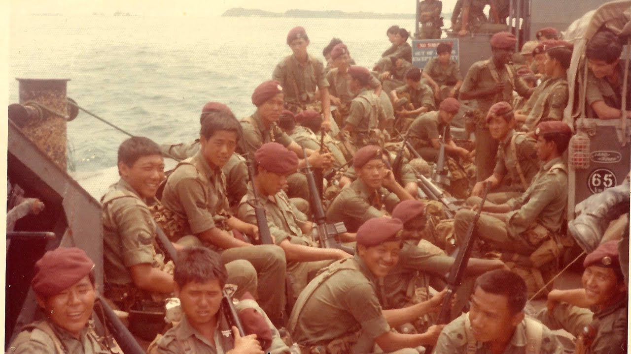 2nd Company, 1st Commando Bn (1973-1975) - YouTube