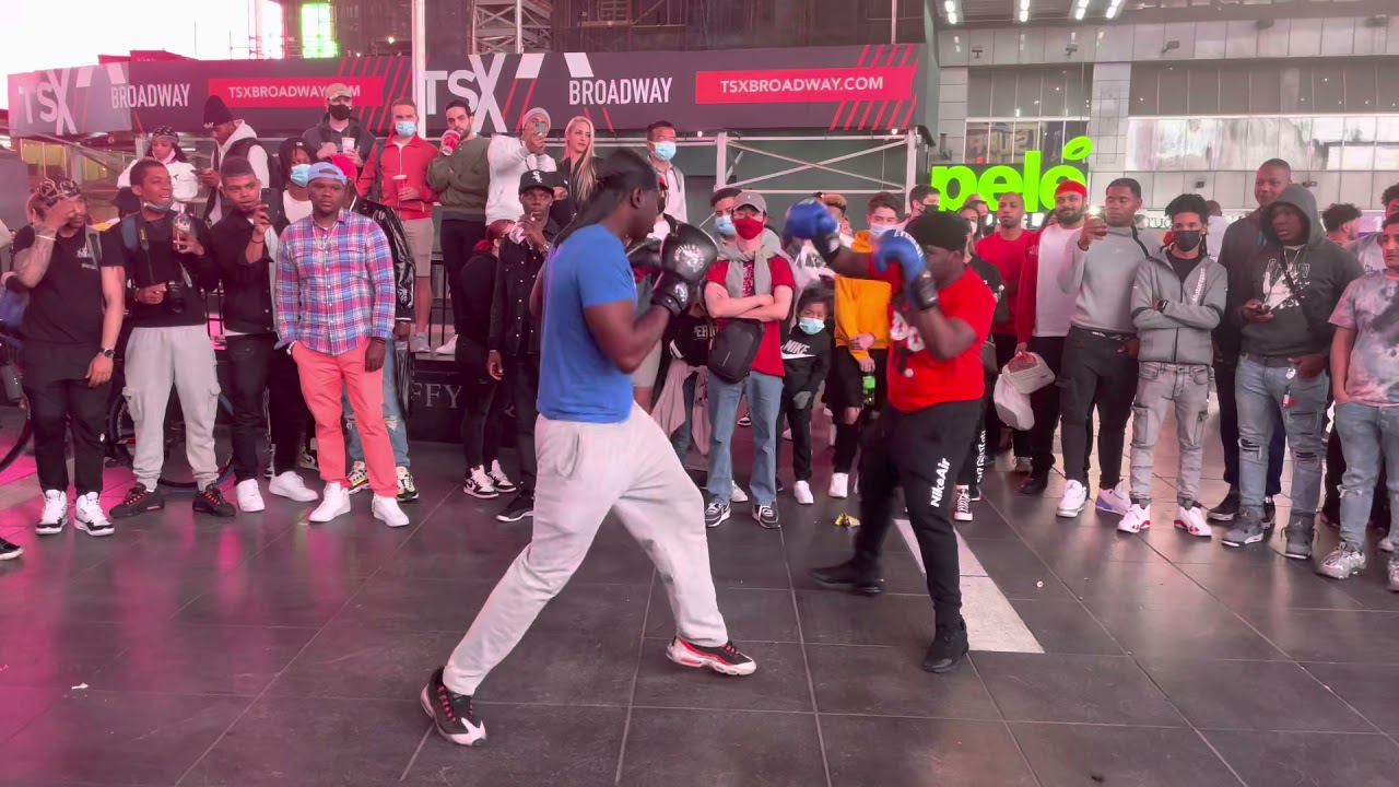 Time square fight - YouTube