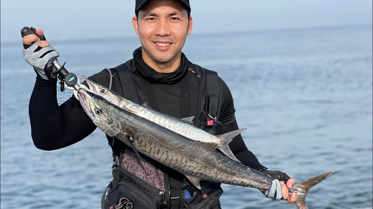 King Fish Hunting in UAE - YouTube