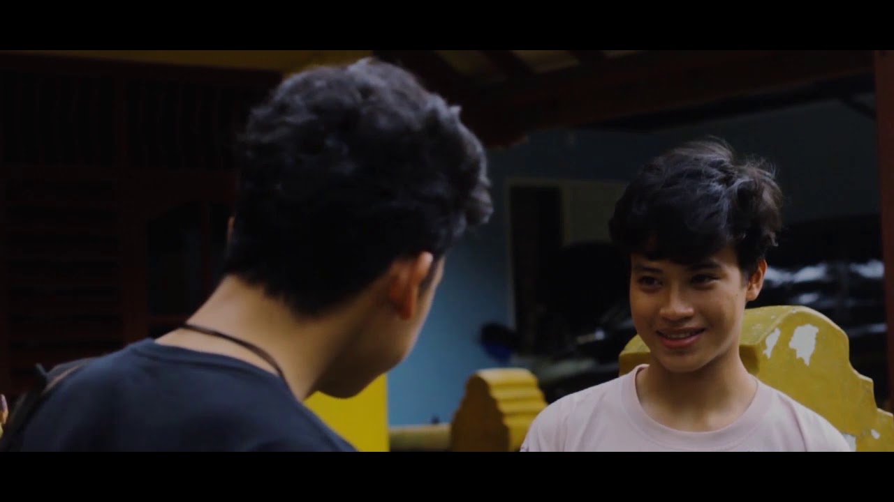 LARI - Short movie - YouTube