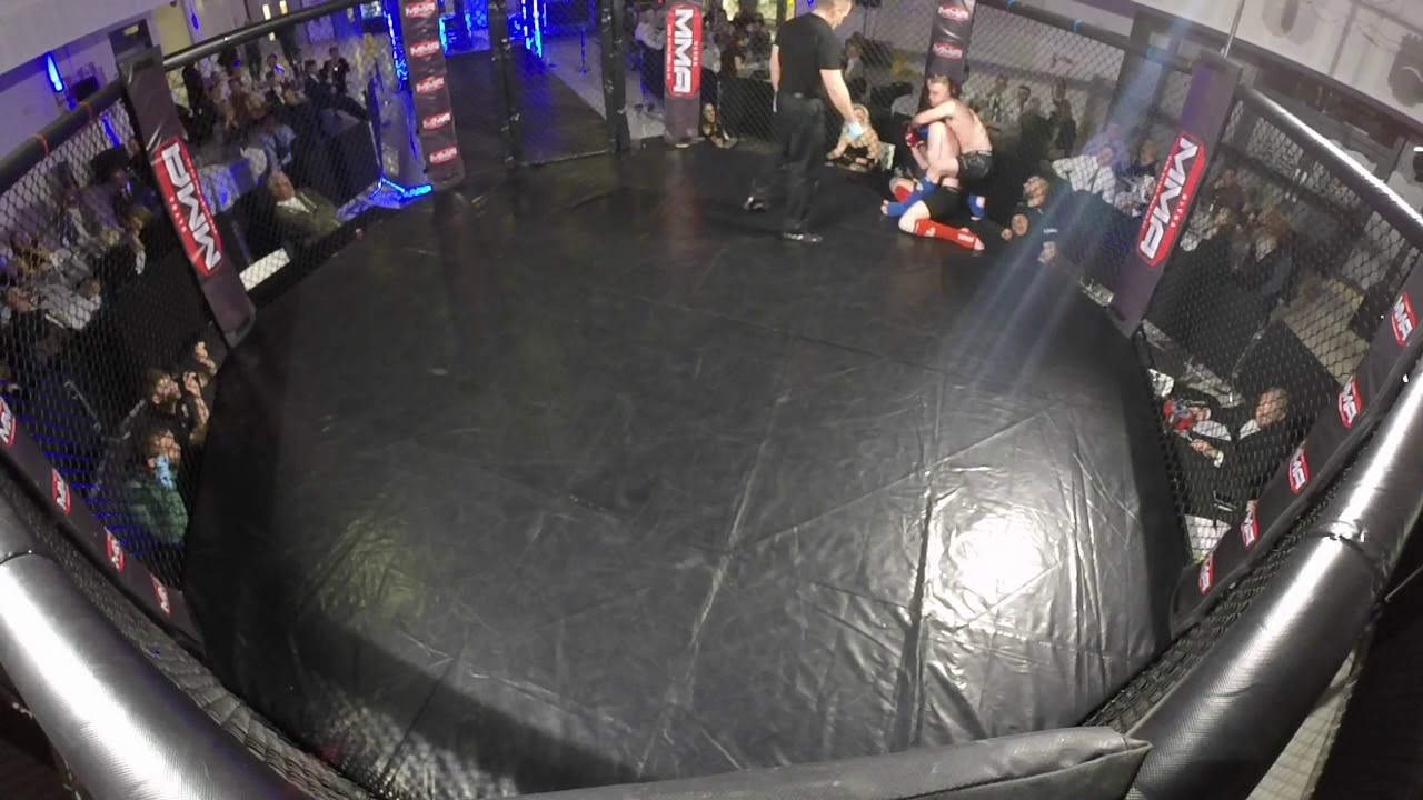 Ultra MMA | Hastings | Elliot Moss VS Ryan Angear - YouTube