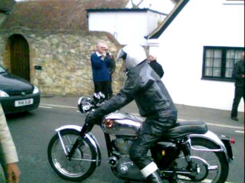 Offham Steam Rally 2009 BSA Goldstar - YouTube