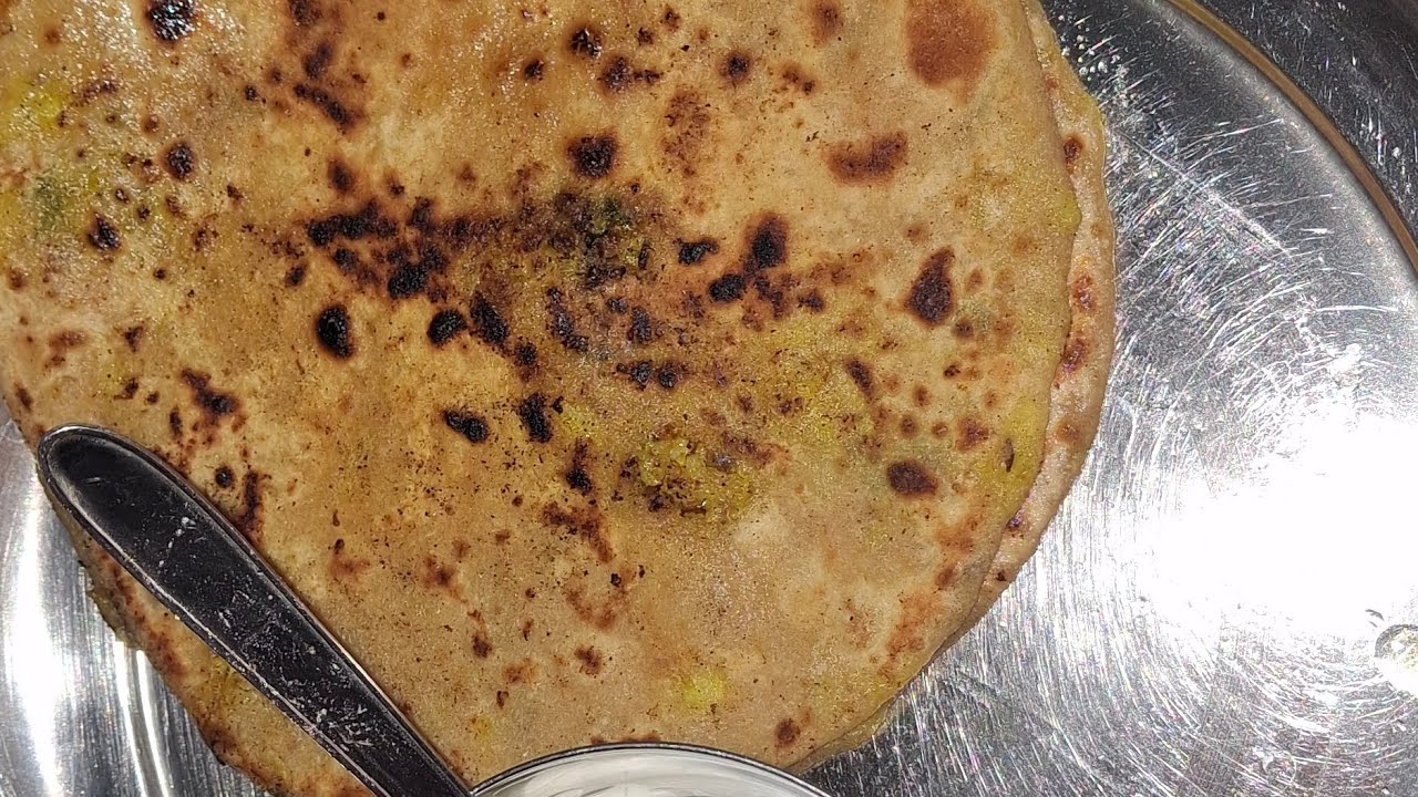 garma garm gobhi ke paranthe 😋 - YouTube