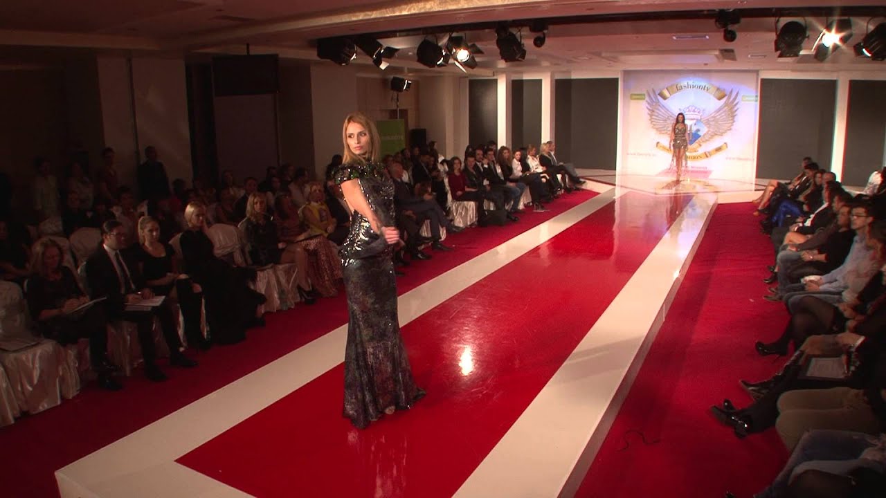 Top Model Romania 2012 at Bucharest Fashion Week 2012 - YouTube