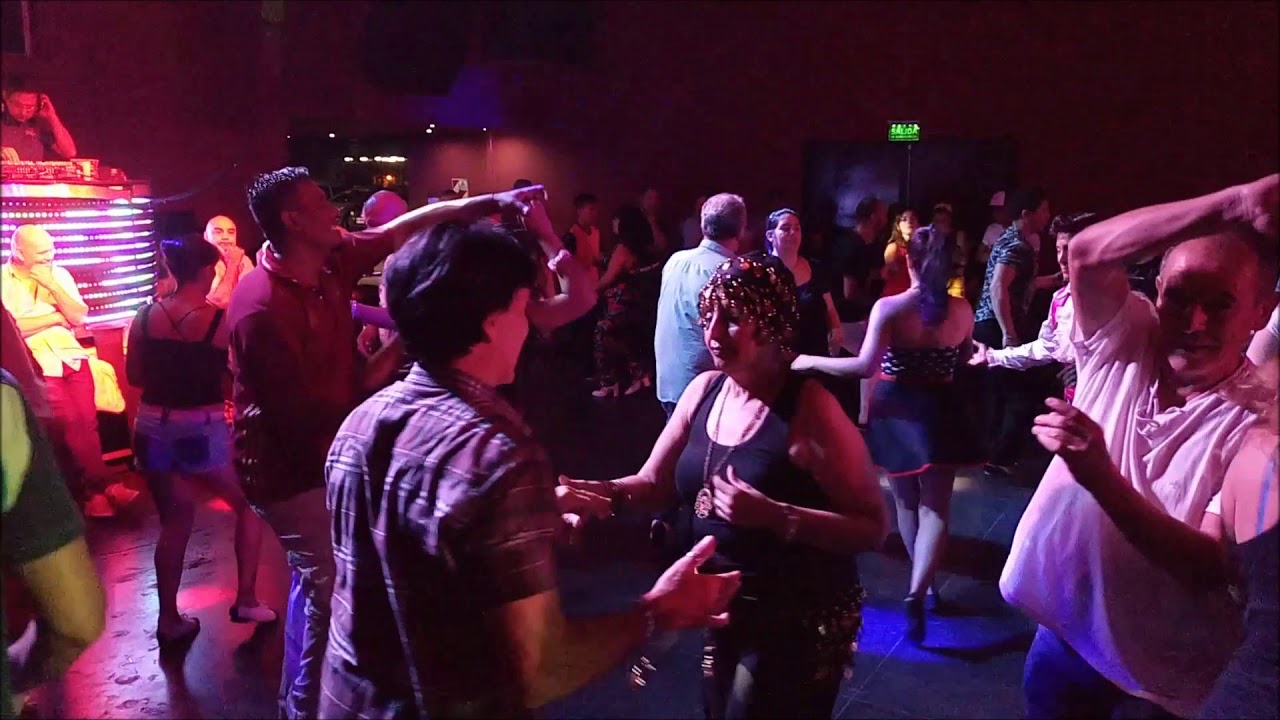 Argentinian Rock and Roll dance party!!!! - YouTube