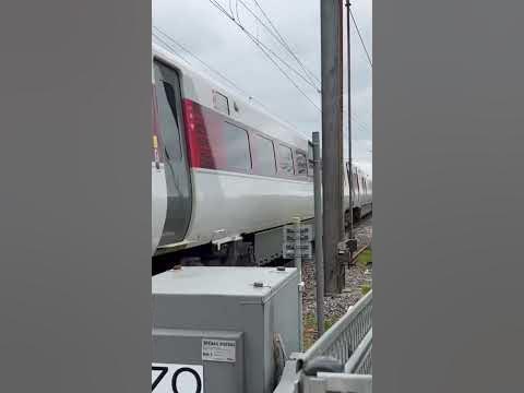 Double pass passing Balne LC LNER 801 and LNER 225 - YouTube