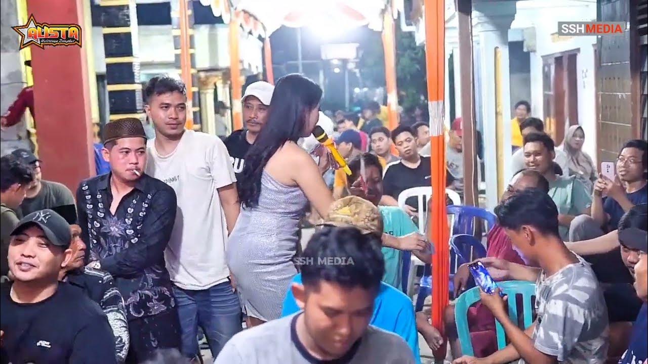 GELANDANGAN - BOS ZEZEN - OM ALISTA MUSIK HAPPY WEDING MUGHIS & LAILA LIVE KAUMAN WEDUNG - YouTube