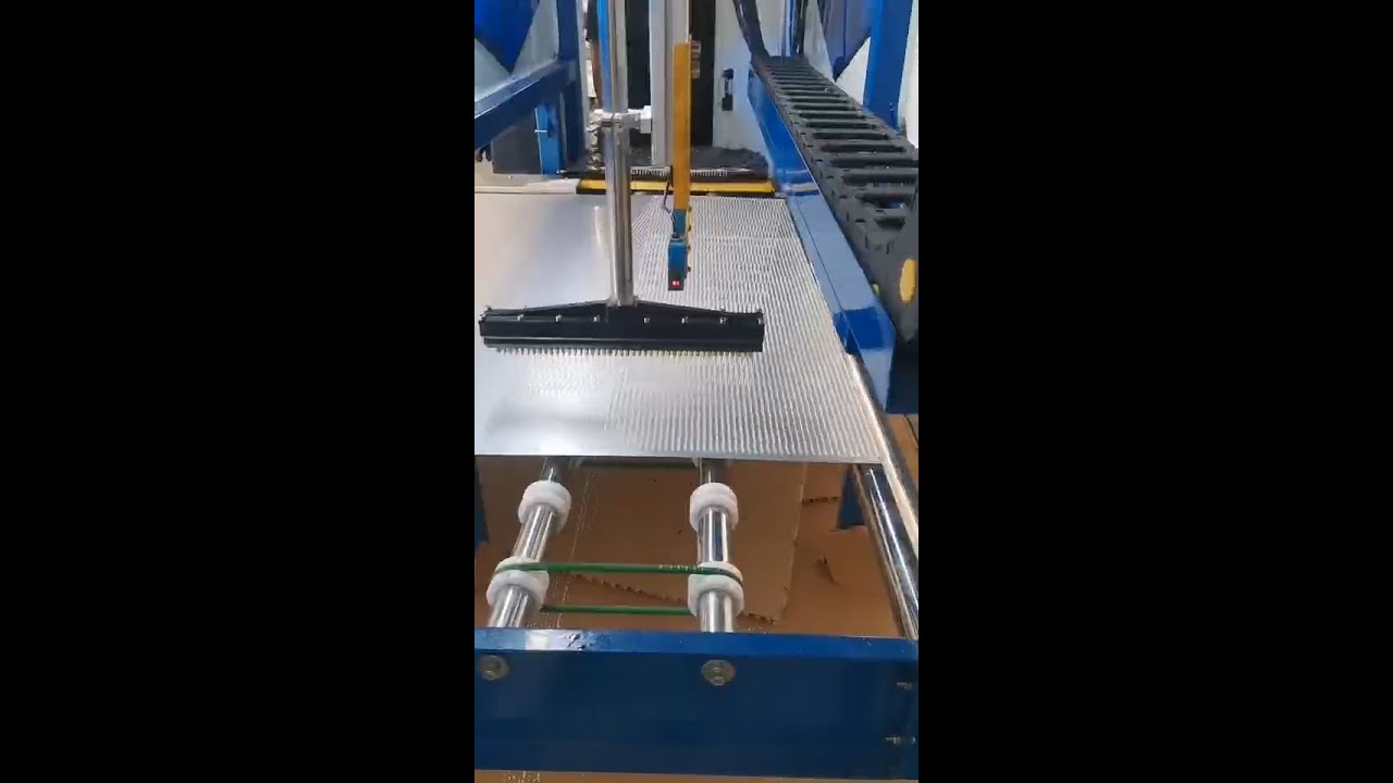 How To Make Sandwich Panel With PU Glue Dispensing Machine - YouTube